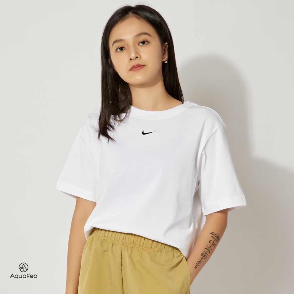 Nike Sportswear Essential 女款 灰白色 Logo 休閒 運動 短袖 DD1238-100 - PChome 24h購物